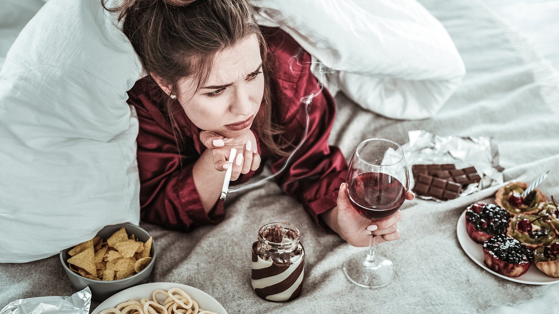 4 Strategies To Stop Stress Eating Now